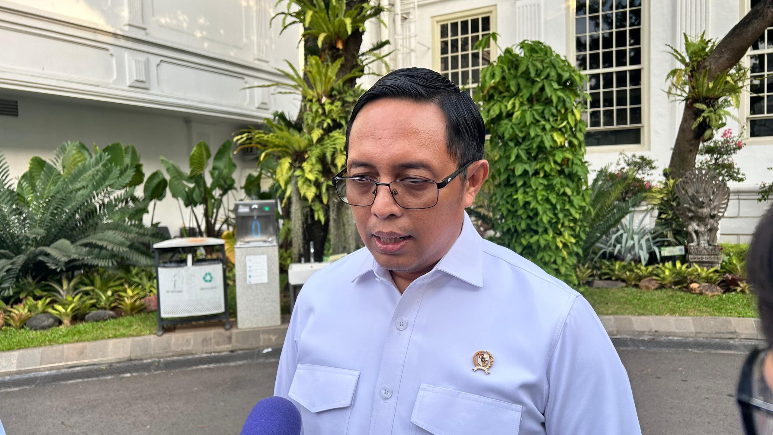 Hasan Nasbi Tegaskan Transfer Data RI ke AS Bersifat Komersial, Bukan ...